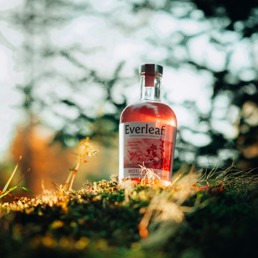Everleaf Mountain - non-alcoholic aperitif with cherry blossom and ...