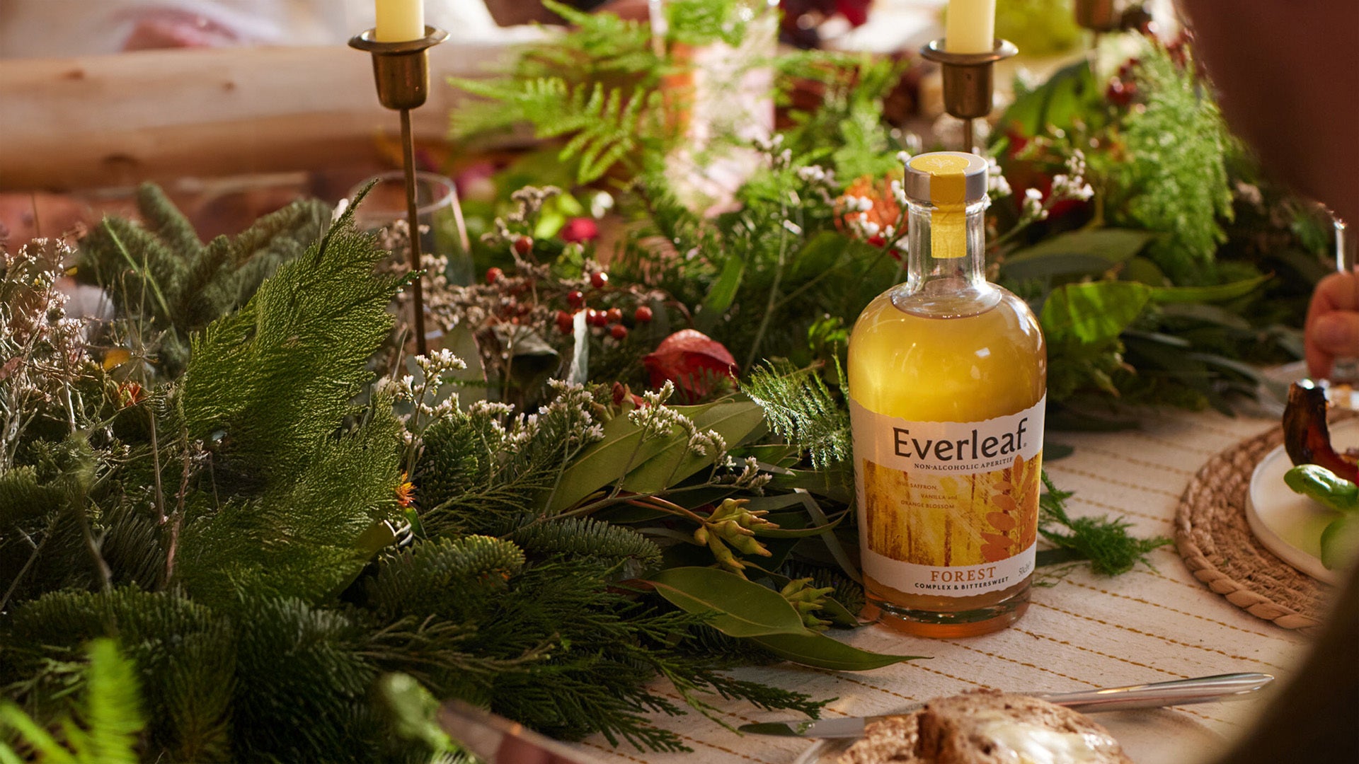 Hosting with Everleaf – Everleaf Drinks